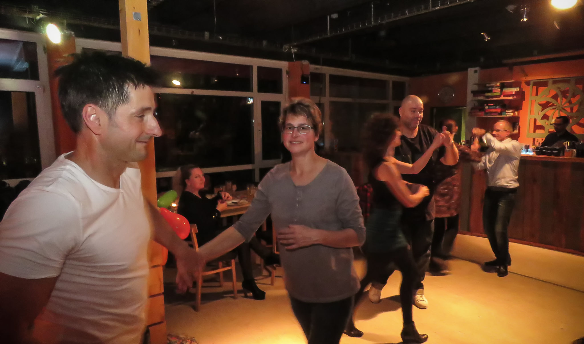 "Salsa con Café" am 04. März + Kizomba-Kurs! - Latin Lausitz